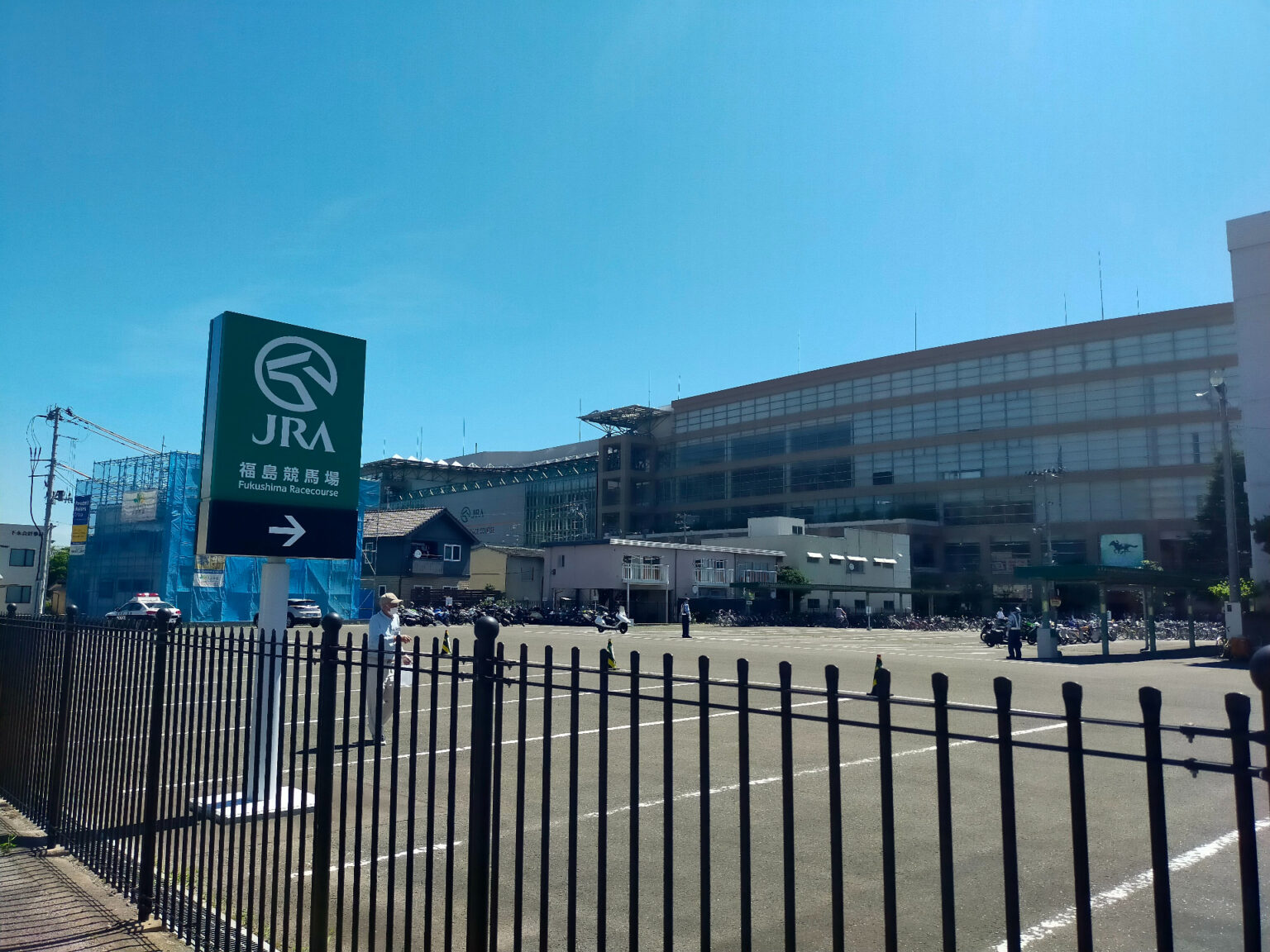 福島競馬場 スマートシート3Fの座席・見え方紹介[福島競馬場座席紹介 #2] | せんだい×カウタンblog